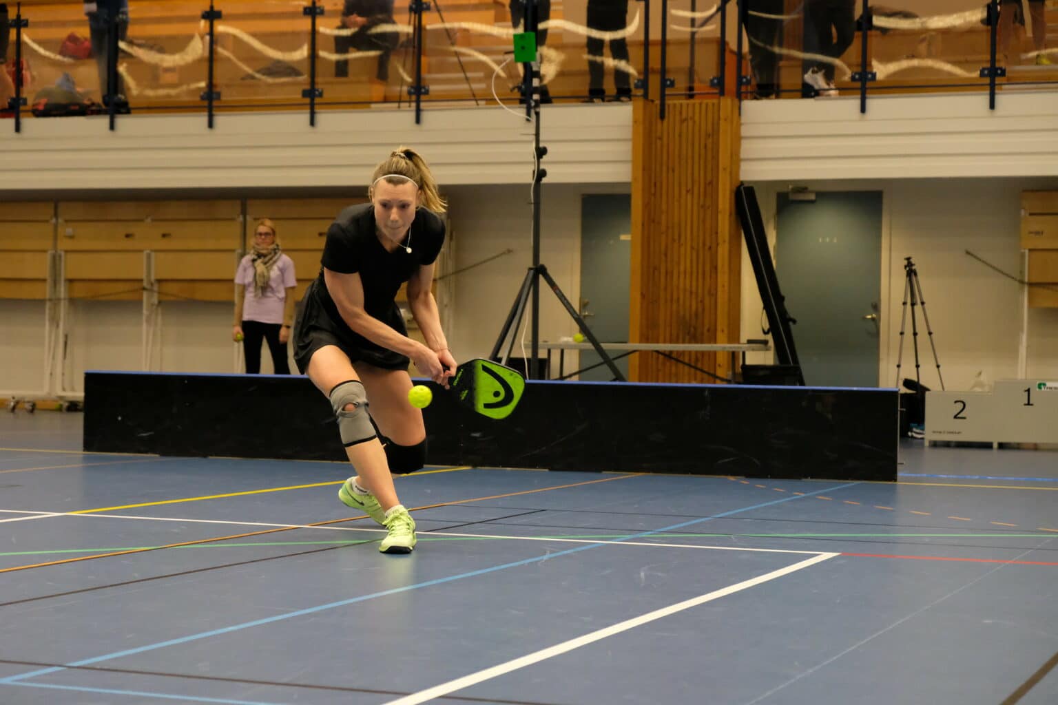 The Pickleball Two-Handed Backhand: A Technique and Strategy Guide ...